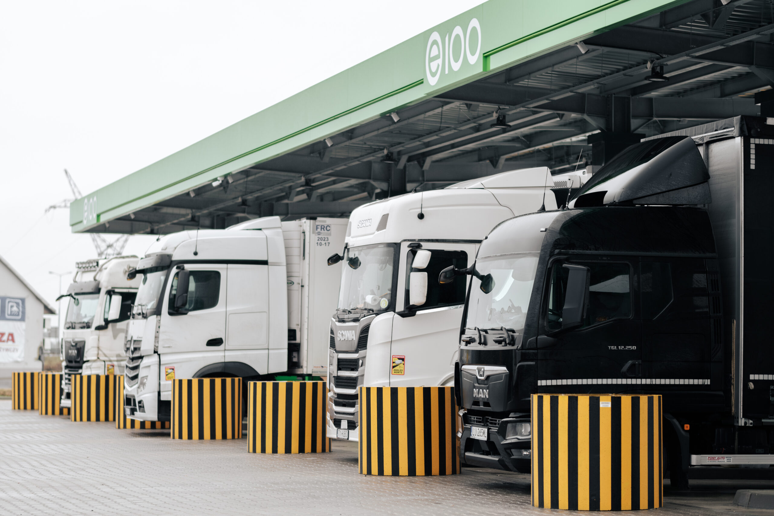 Installation of the largest E100 self-service station in Poland - TSG